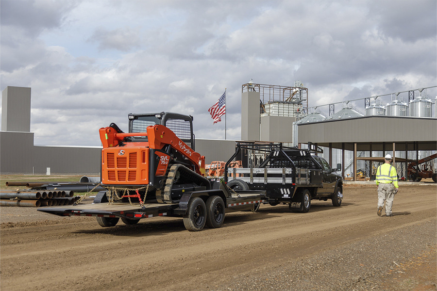 TT16 - Orange Line Trailers